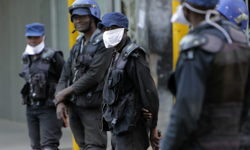 Police dragnet nets 80 motorists - NewsHawks