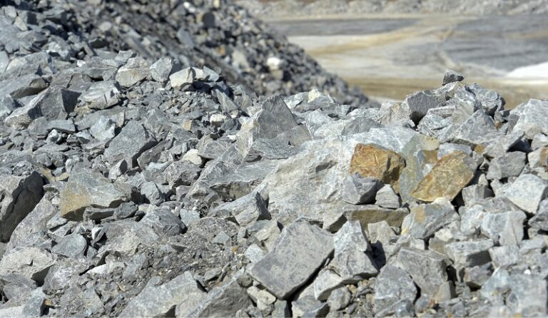 Mudzi RDC moves to plug lithium exploitation source - NewsHawks