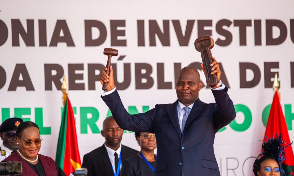 Daniel Chapo Sworn In As Mozambique President - NewsHawks
